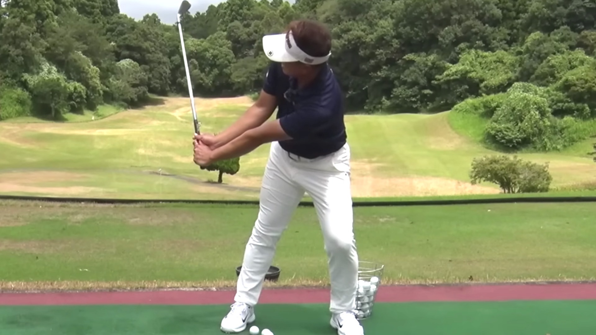 【超重要】ゴルフスイングでは左足に体重を乗せることが最も大切です！（AKI GOLF） - エキスパート - Yahoo!ニュース