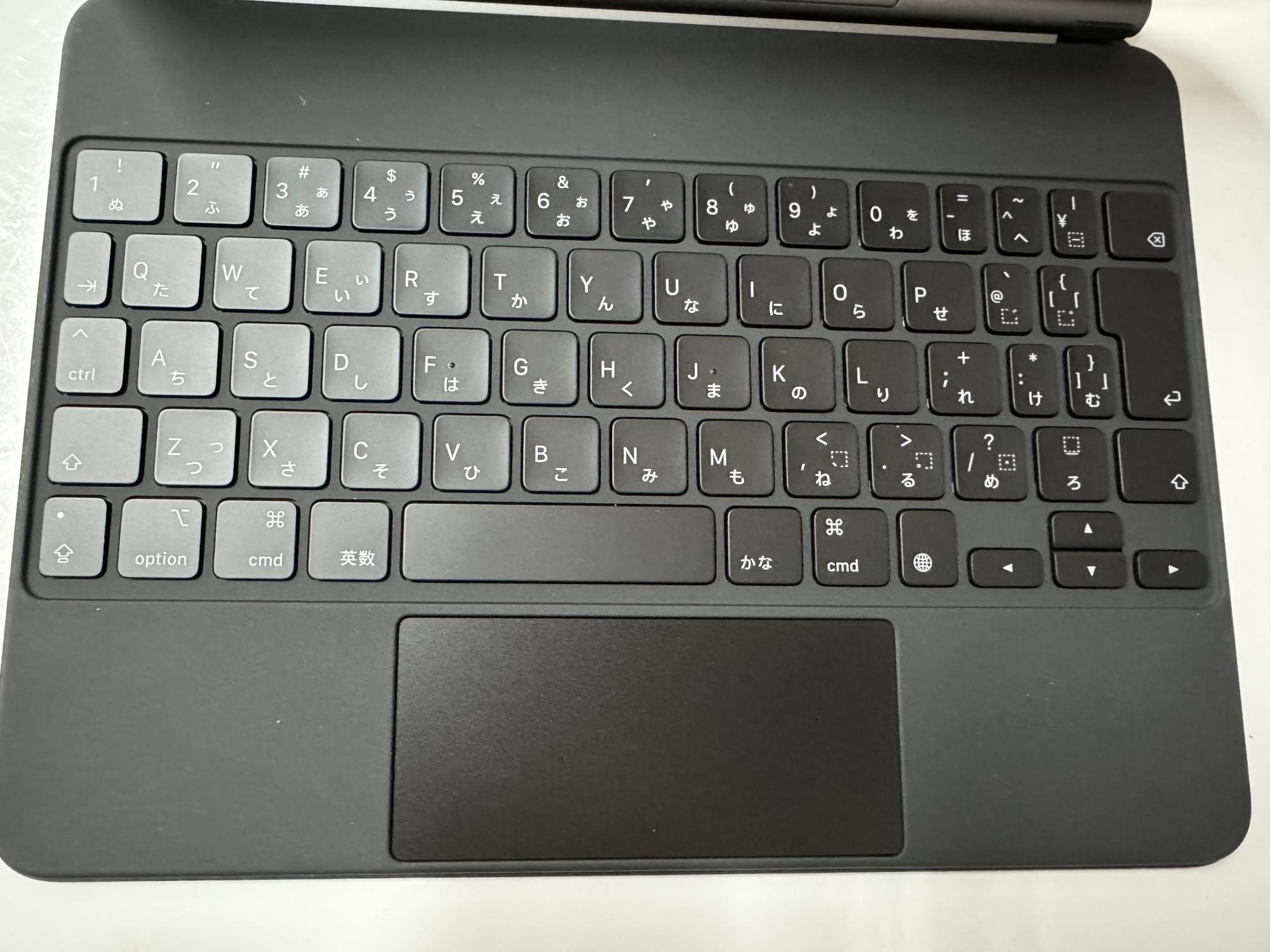 iPad用Magic KeyboardでiPadの幅が広がり快適に!(ダイス iPad用Magic KeyboardでiPadの幅が広がり快適に!(ダイス