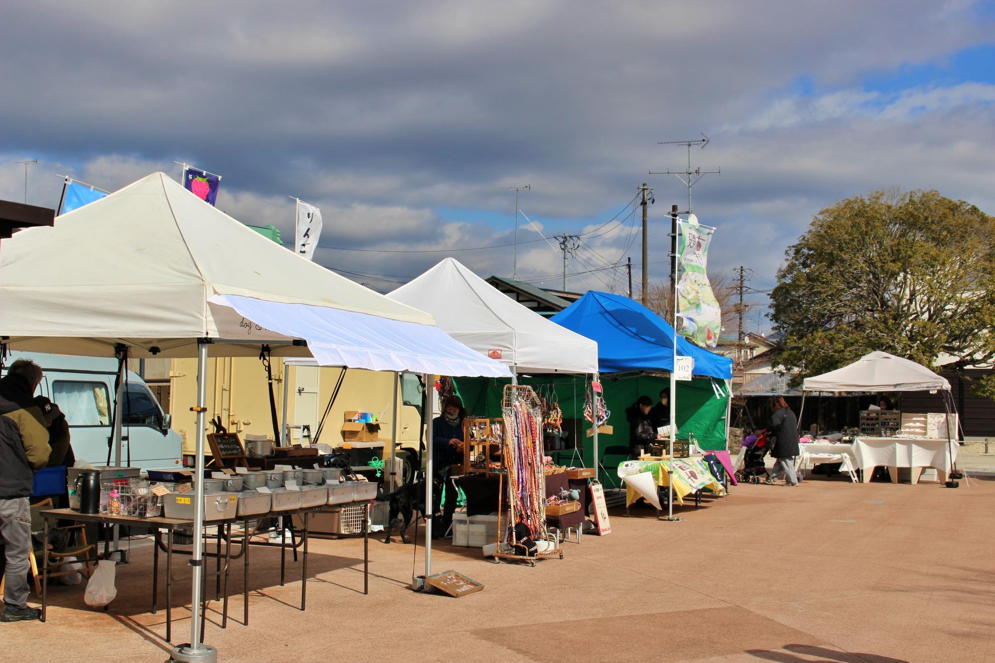 【須賀川市】始まりは市職員の熱意から！まちなかのにぎわいを生む定期市Rojimaにかける思い（久和形愛美） - エキスパート - Yahoo!ニュース