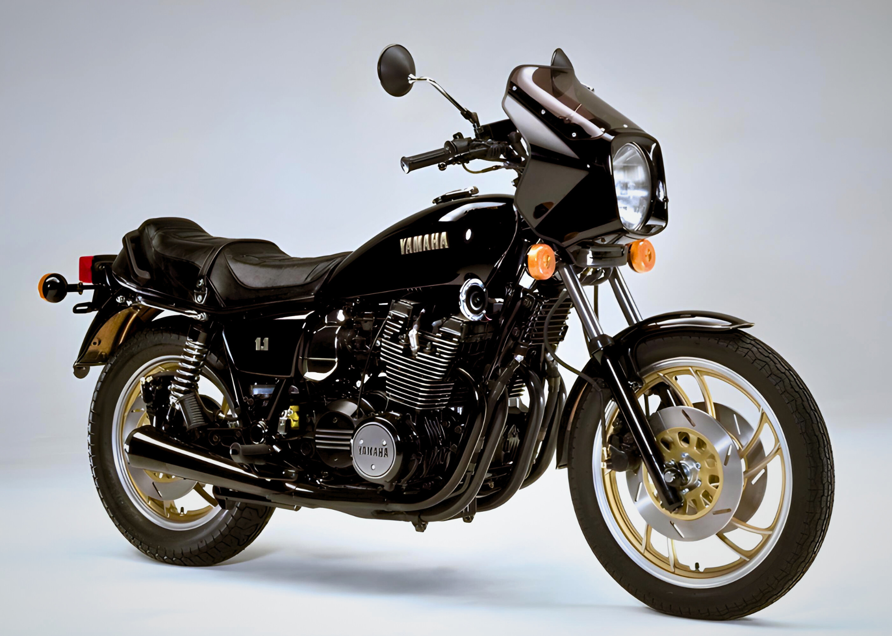 【オートバイのあれこれ】ヤマハがついに4気筒戦線へ！貫禄あるXS1100（Rotti.） - エキスパート - Yahoo!ニュース