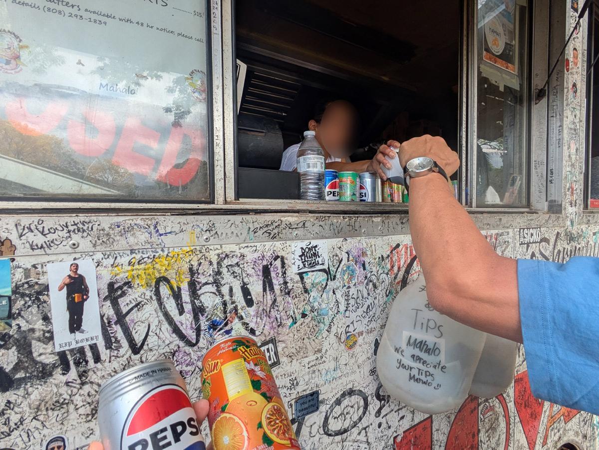 ハワイ初心者必食！ノースショアの老舗「ジョバンニ」で本場のガーリックシュリンプを味わう！（satochin） - エキスパート - Yahoo!ニュース