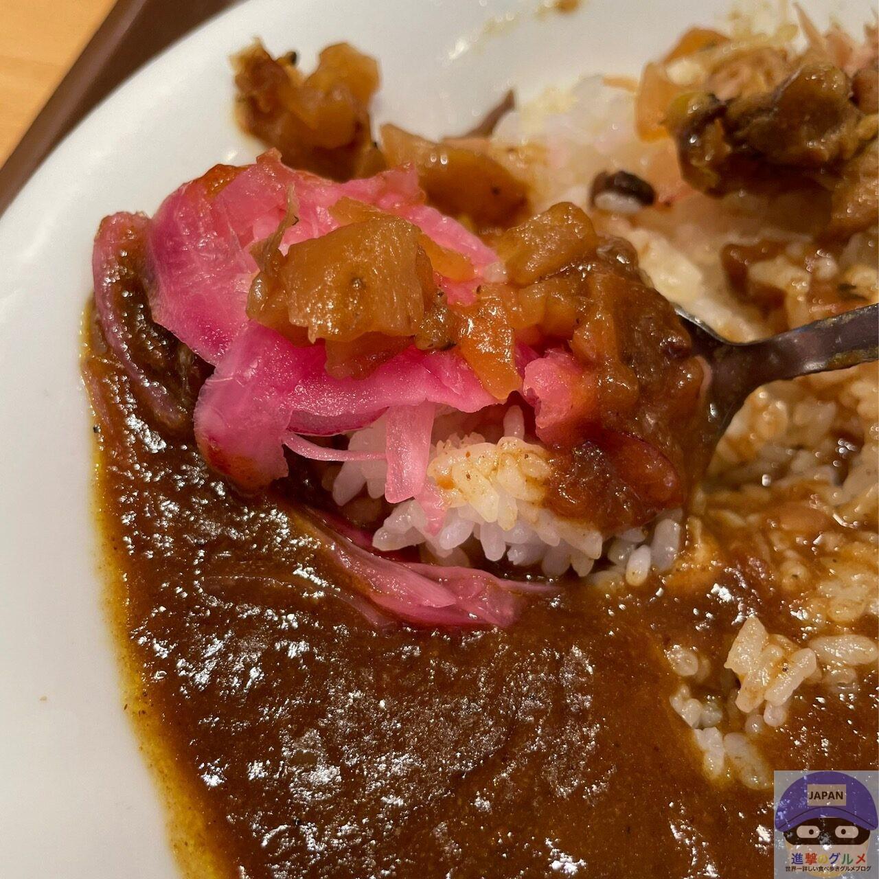 すき家で「大盛りチキンカレー」を注文してみた（進撃のグルメ） エキスパート Yahoo ニュース