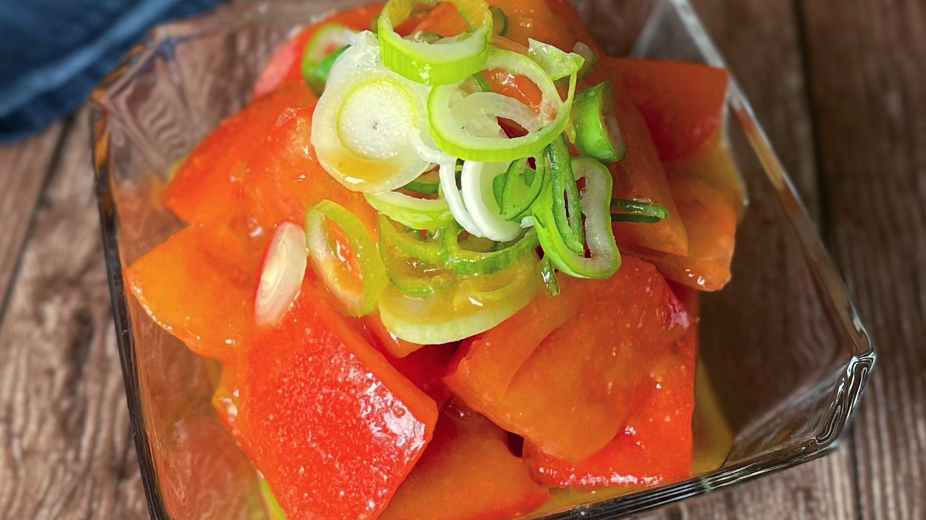 「簡単3分！切って和えるだけ」いつもとはちょっと違う味わい【トマトの酢味噌和え】副菜レシピ（低空飛行キッチン） エキスパート