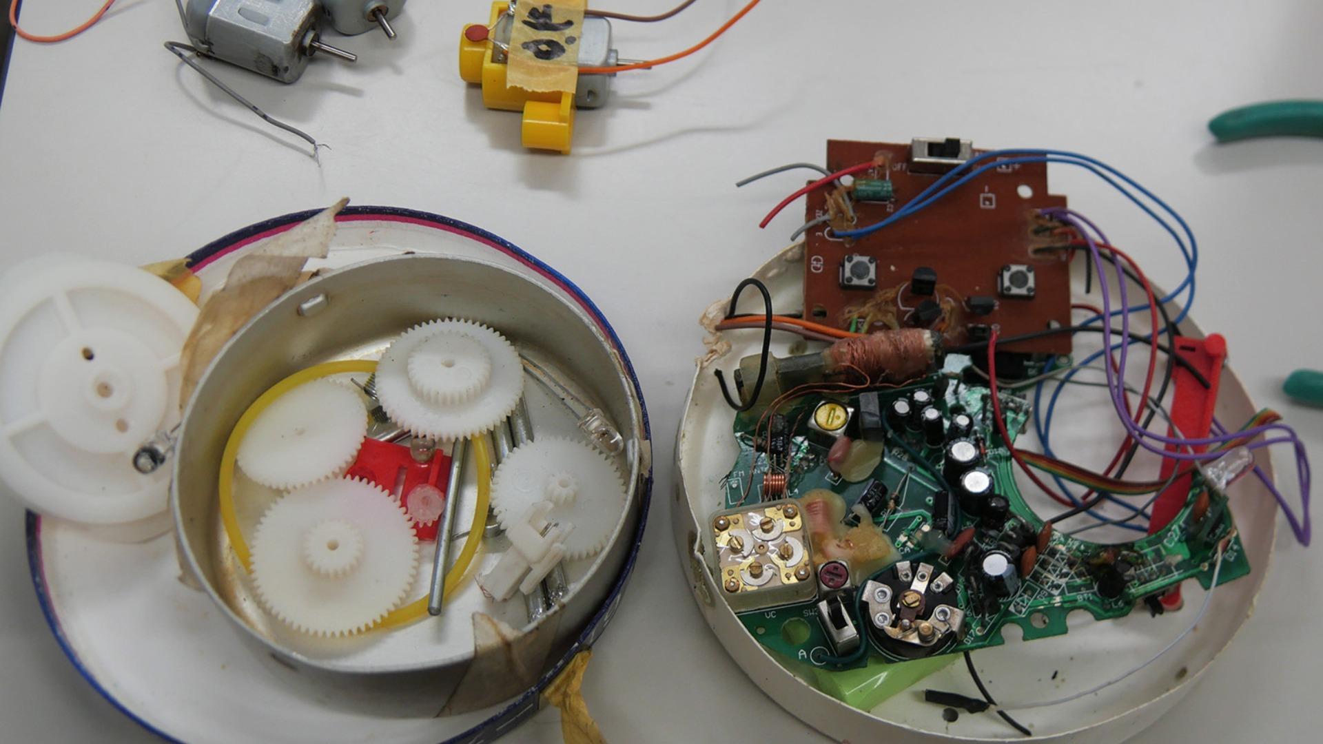 【川越市】音がでない・動かなくなったおもちゃを修理・地域の頼れるおもちゃ病院「小江戸おもちゃ119」（TOMOJYAMO） - エキスパート - Yahoo!ニュース