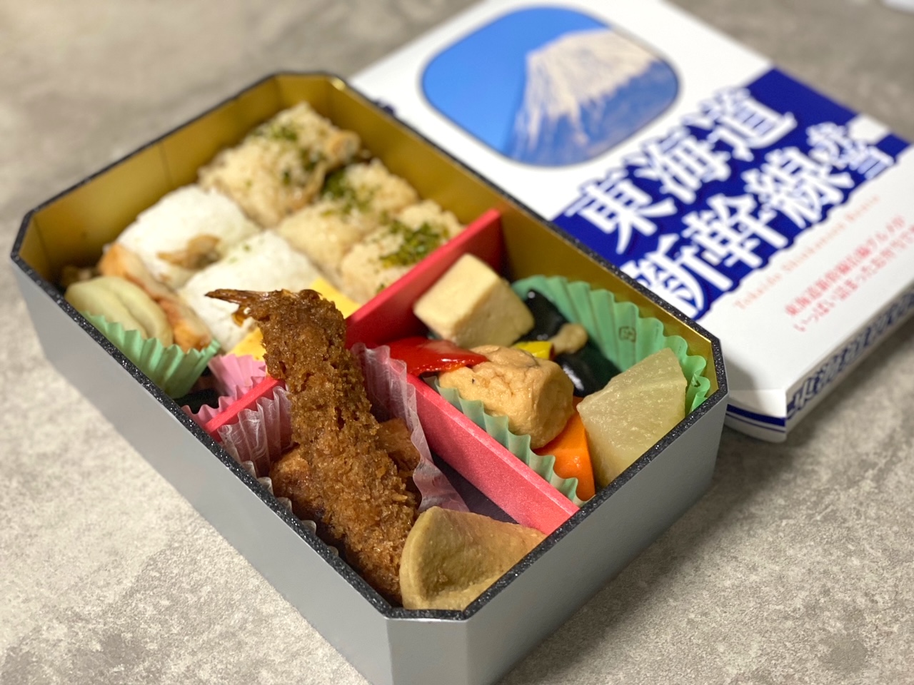 【名古屋駅】話題の車窓食堂も!「ジェイアール東海パッセンジャーズ」が誇る高コスパ駅弁3選(土庄雄平) エキスパート Yahooニュース