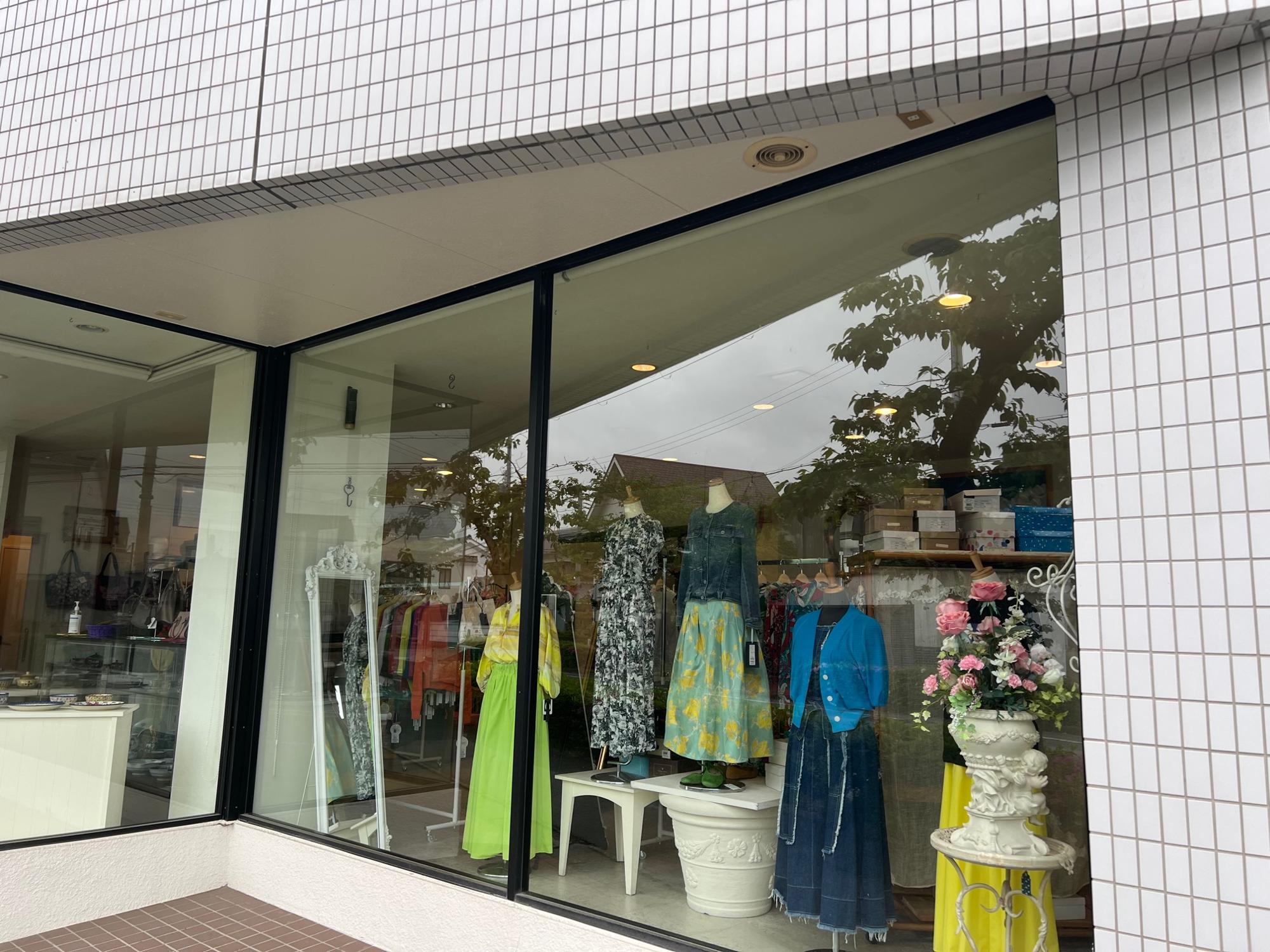 【赤穂市】セレクトショップ「AGASA」って知ってる？ステキな洋服や雑貨ならおまかせ！（歌見） - エキスパート - Yahoo!ニュース