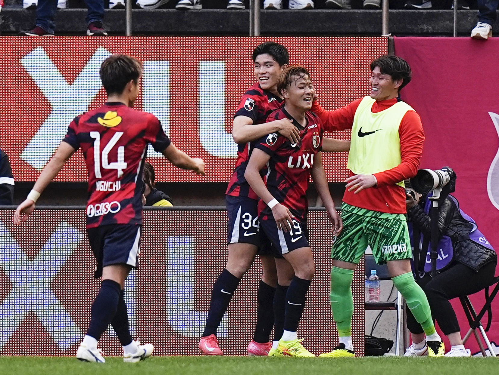 鹿島、ホームで25戦負けなし J1記録並ぶ、湘南は引き分け（共同通信） - Yahoo!ニュース