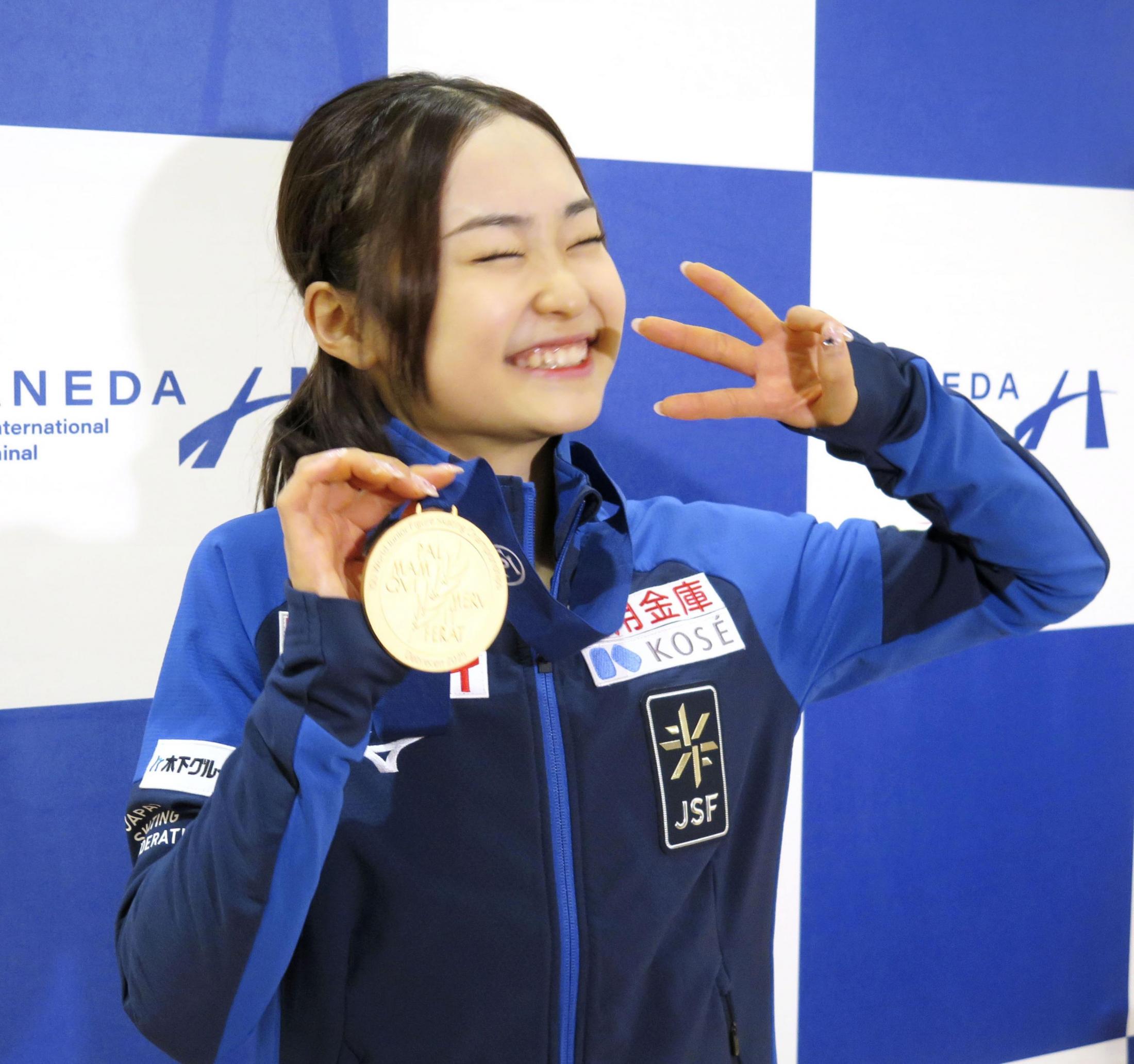 3連覇の島田麻央「百点」 フィギュア世界Jr．から帰国（共同通信） - Yahoo!ニュース