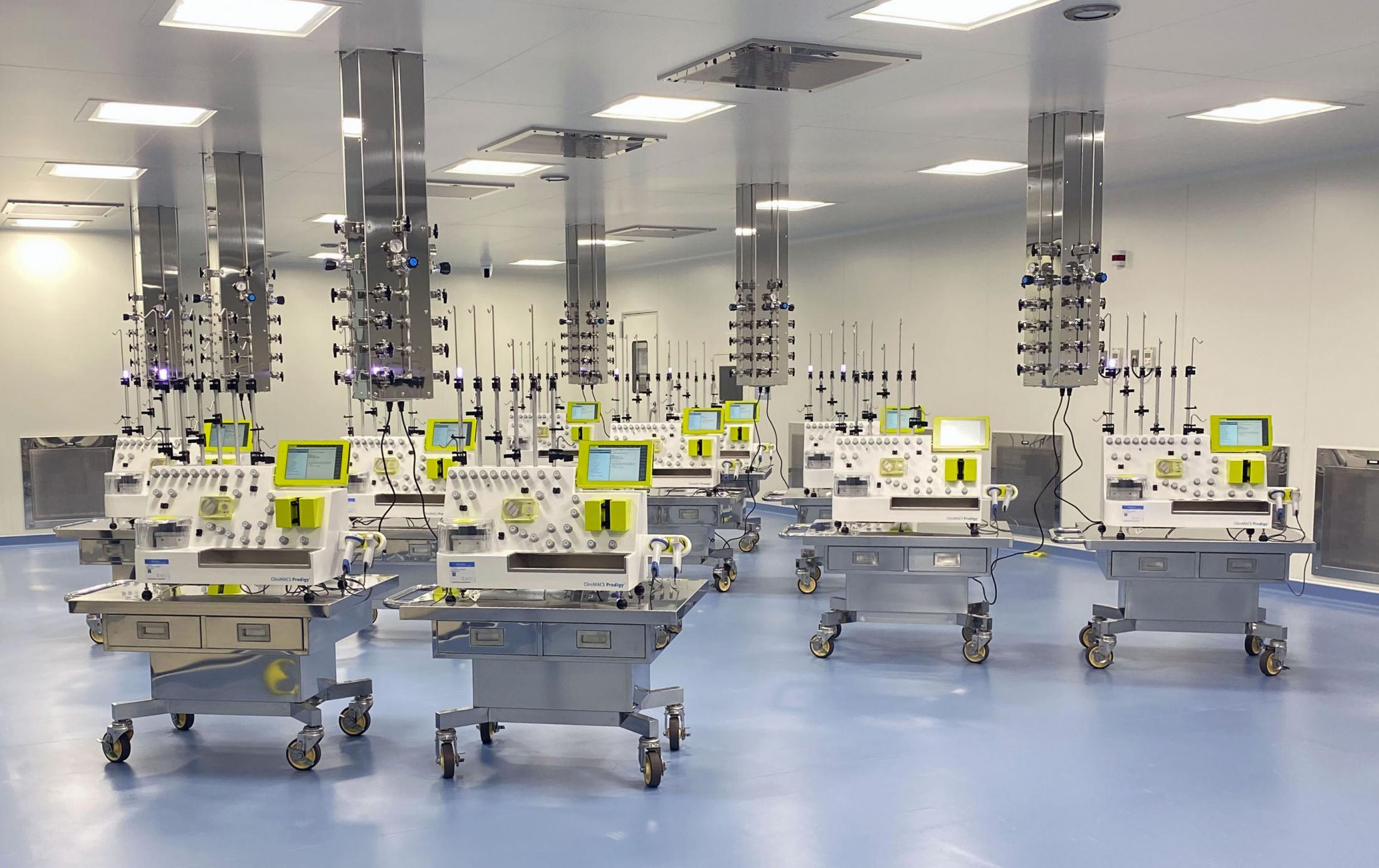 大阪に「自分のiPS」施設完成 ファストリ、柳井正氏の寄付で（共同通信） - Yahoo!ニュース