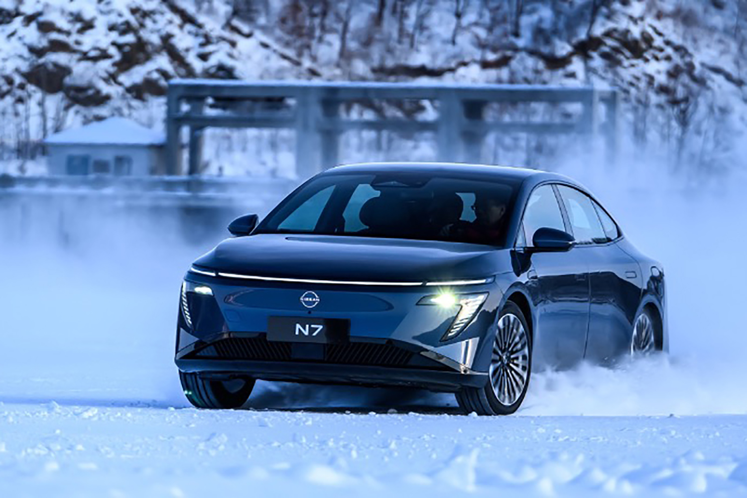 日産の起死回生の一撃がスゴイ！ 「この中身でこんな安いの？」驚きしかない最新EVセダン「N7」（THE EV TIMES） - Yahoo!ニュース