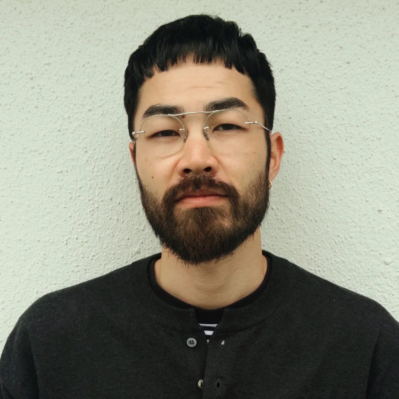 【40代メンズヘア】刈り上げはNG！ ヒゲと好相性なショートヘアの条件は？【男のヘアカタログ】（UOMO） - Yahoo!ニュース