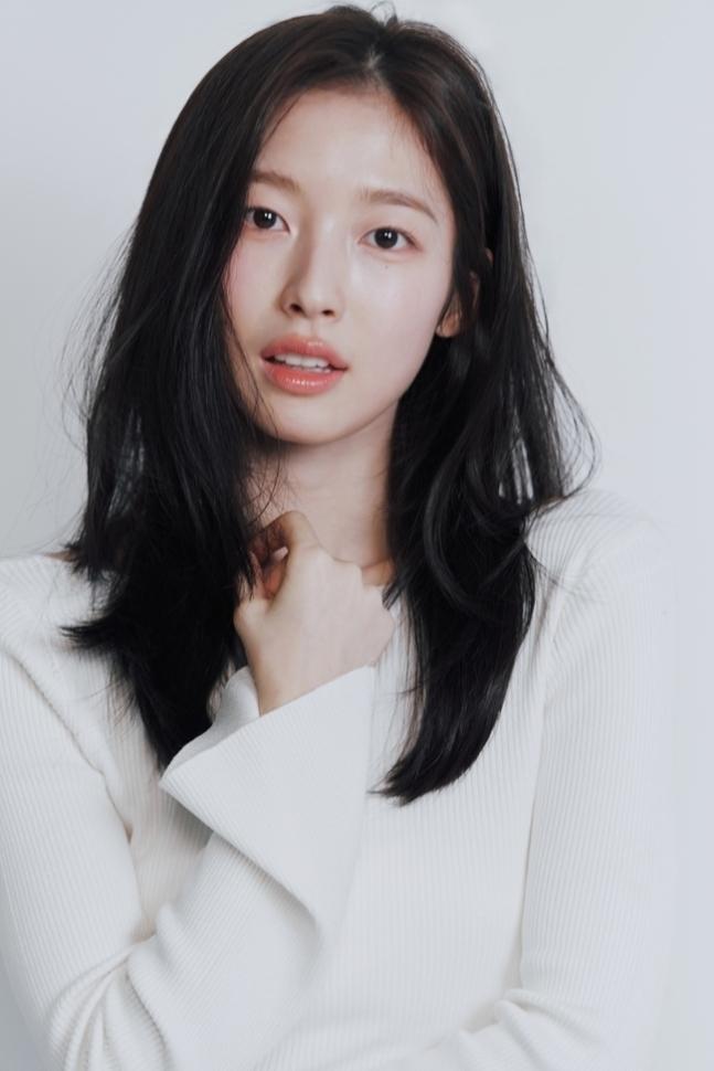 OH MY GIRL アリン、ATRPと専属契約を締結⋯事務所が公式コメント「グループ活動を尊重する」（Kstyle） - Yahoo!ニュース