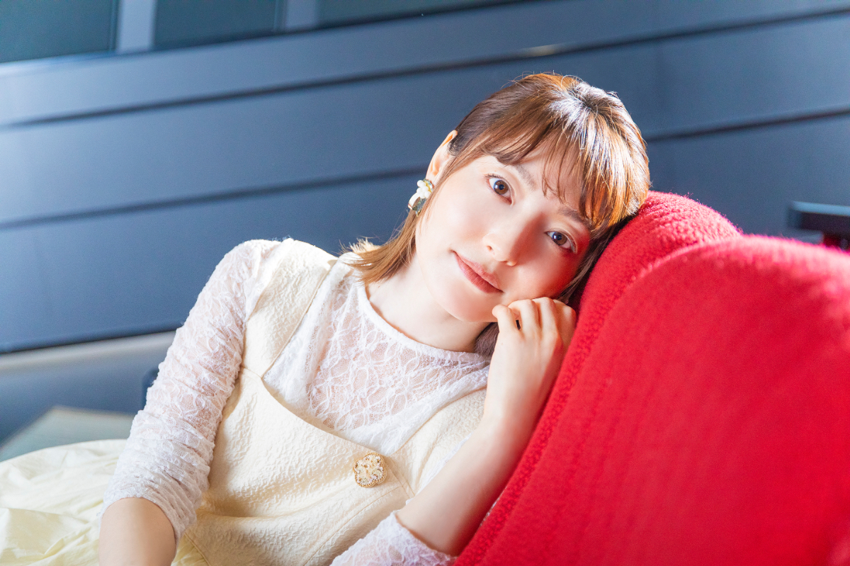 花澤香菜、アニメ『TO BE HERO X』で演じた孤高のヒーローに重ねた思い 「ギャップを演じるのが楽しかった」（HOMINIS（ホミニス）） - Yahoo!ニュース