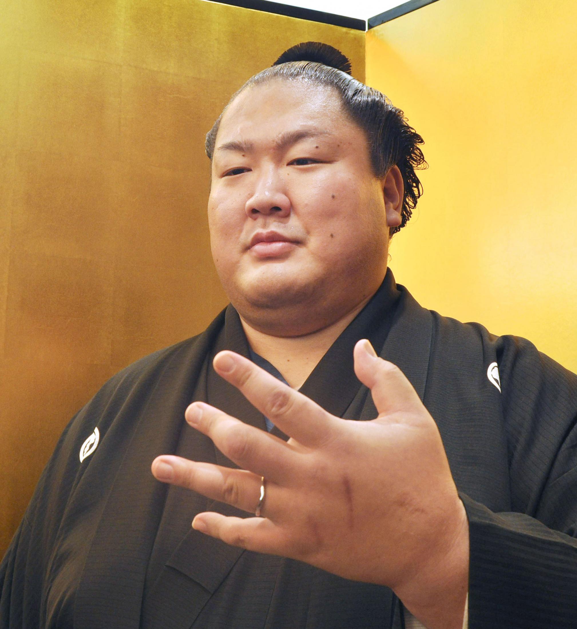 十両輝が挙式披露宴 大の里ら約400人が祝福（共同通信） - Yahoo!ニュース