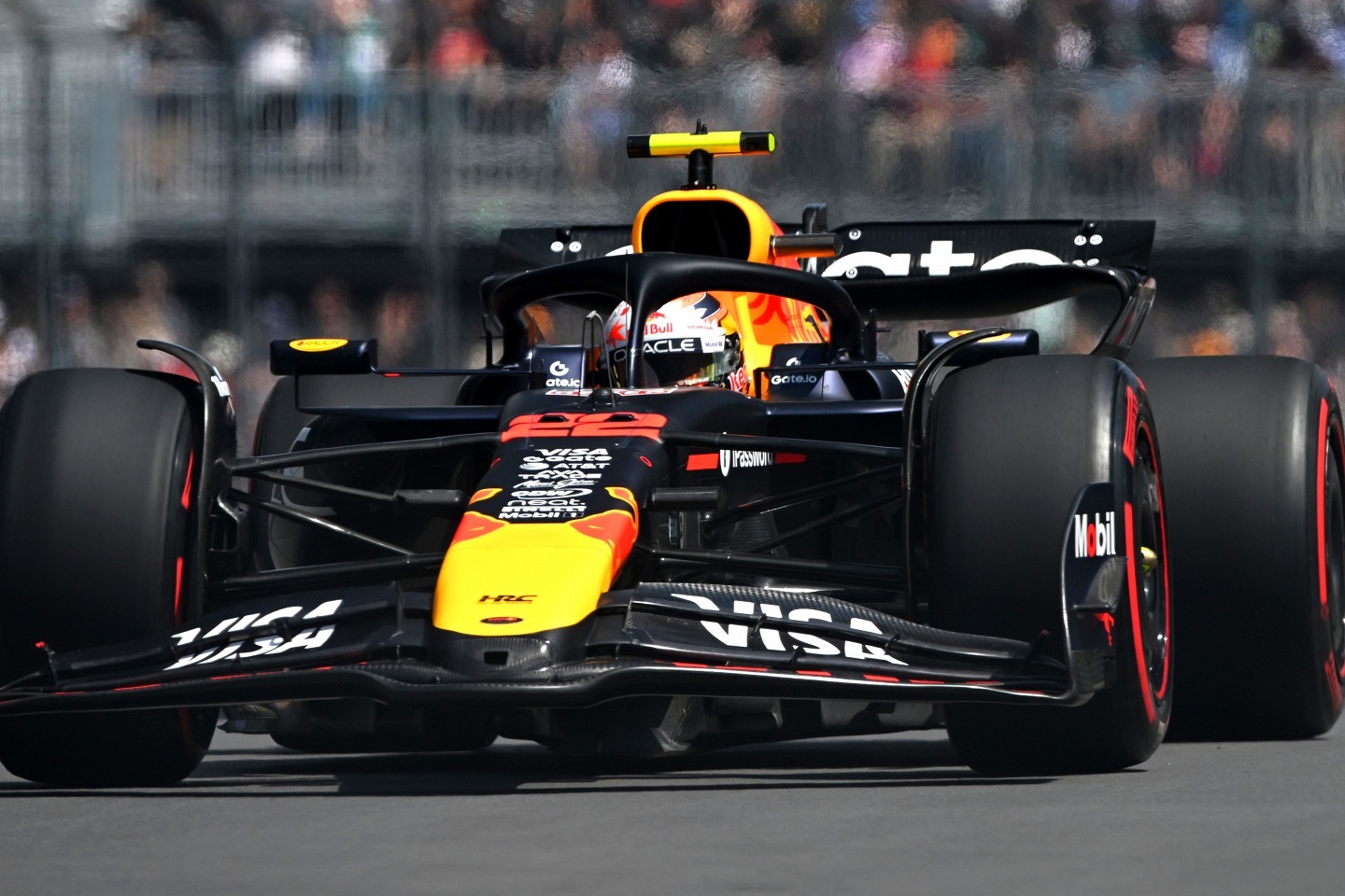 角田裕毅はミディアムタイヤのVERから“0.273秒落ち”の15番手タイム。メルセデス勢が1－3！【F1カナダGP／FP2】（THE DIGEST） - Yahoo!ニュース