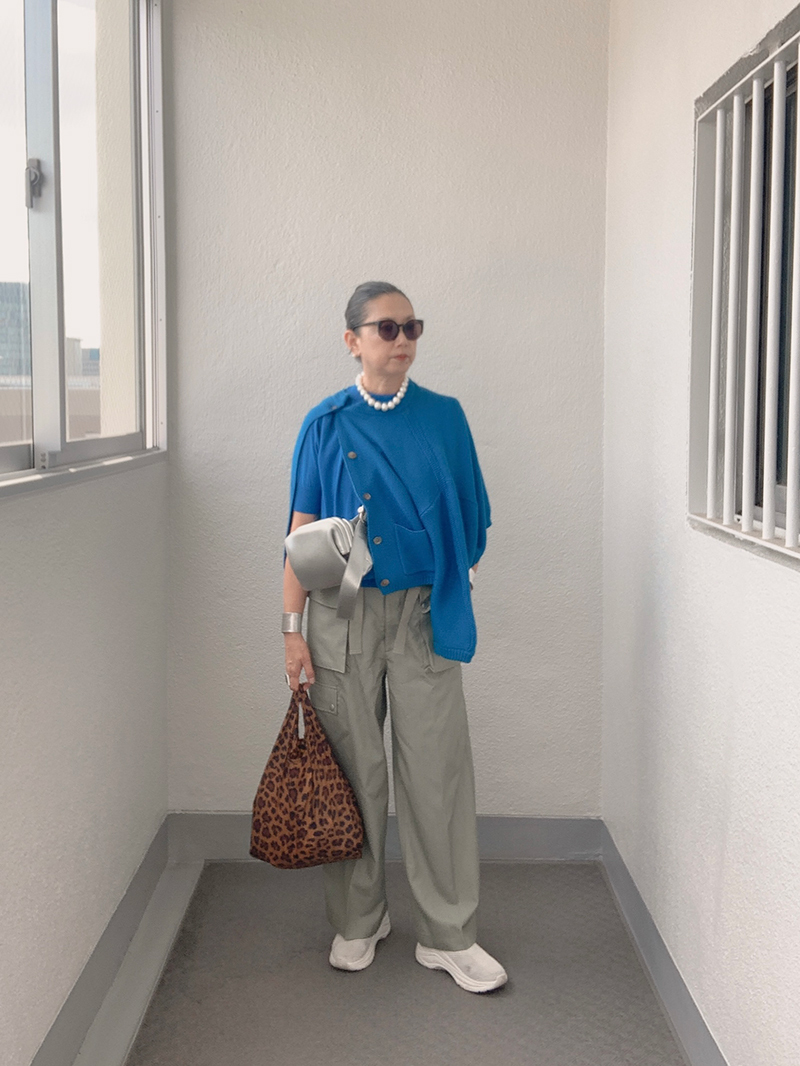 夏の日差しで楽しむ“きれい色”コーディネート。着こなしのコツは？【岡本敬子の60代ファッション】（webマガジン mi-mollet） - Yahoo!ニュース