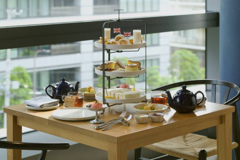 菓子研究家・福田里香さん監修。伝統とモダンが融合した「オルビーレストラン」のアフタヌーンティー（ufu.） - Yahoo!ニュース