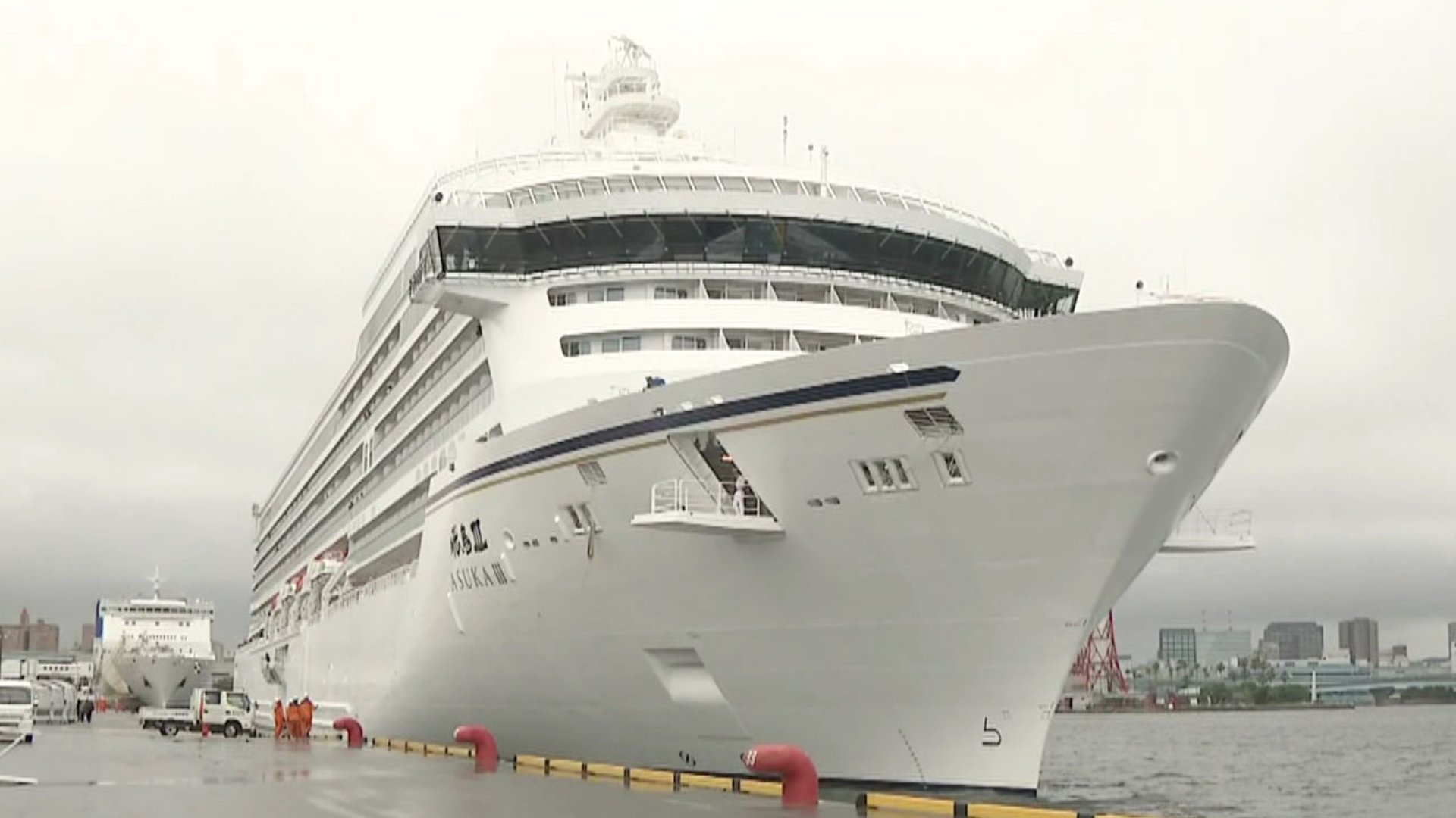 液化天然ガスでも航行「飛鳥III」が博多港に 全長230メートル郵船クルーズが34年ぶりに新造（RKB毎日放送） - Yahoo!ニュース