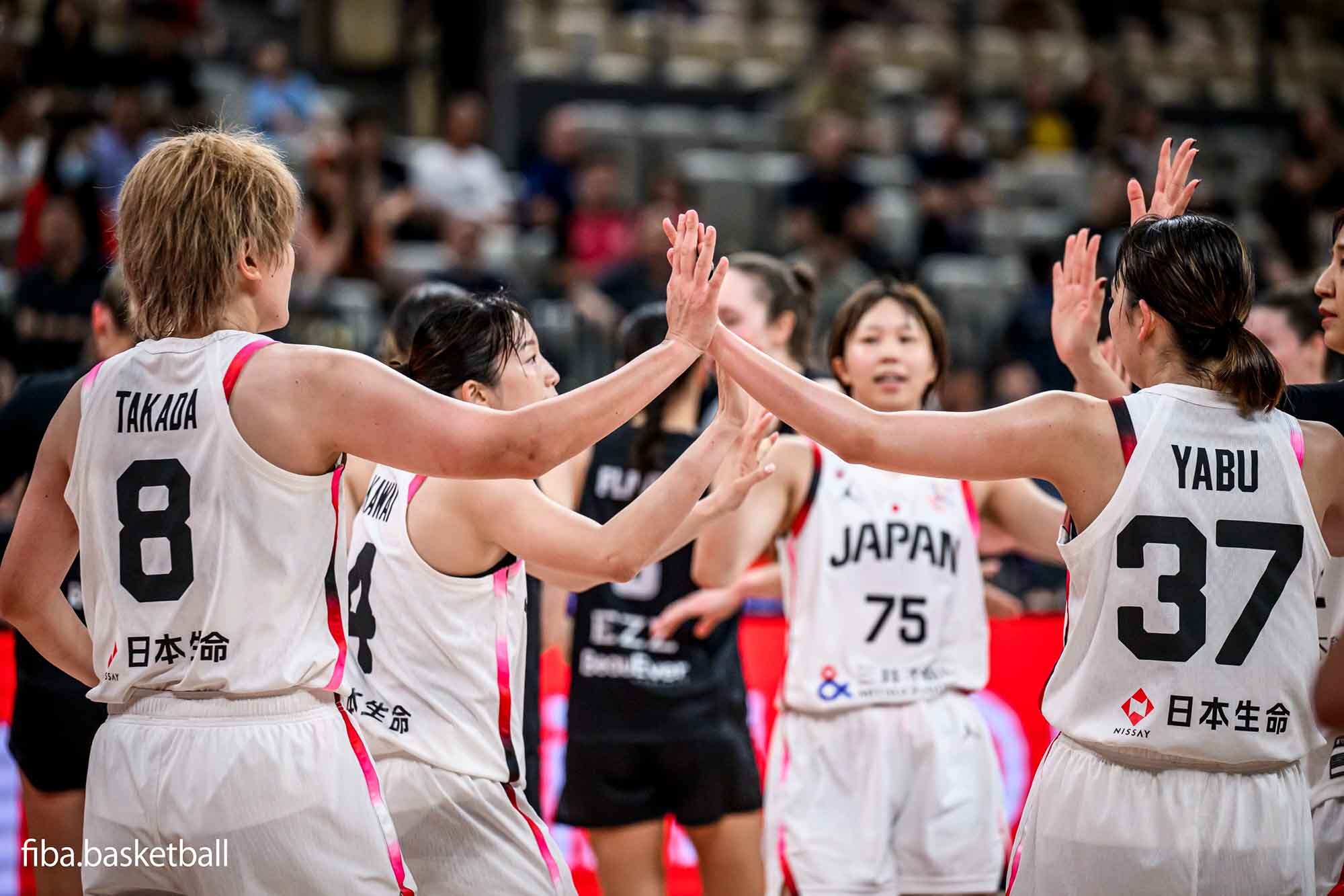 女子日本代表準決勝進出、3Qリードを作ってニュージーランドに競り勝つ [FIBA女子アジアカップ2025/バスケ]（月刊バスケットボール） - Yahoo!ニュース