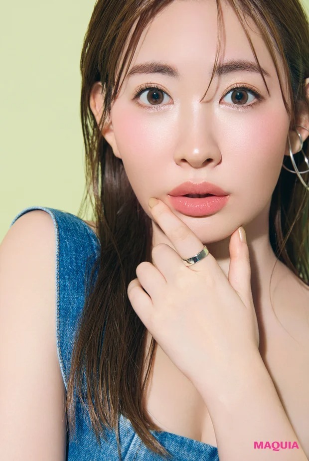 【小嶋陽菜】初プロデュース、大人の“欲しい”を叶えるカラコン「Clainel」誕生秘話（MAQUIA ONLINE） - Yahoo!ニュース