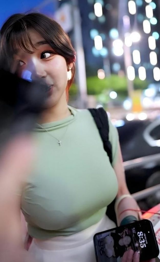 韓流人気チアリーダー、韓国プロ野球選手との熱愛「隠してなかった？」…携帯の待ち受け男性の正体（KOREA WAVE） - Yahoo!ニュース