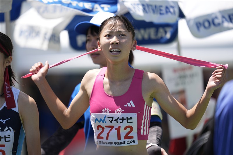 【陸上】久保凛が800m史上初の3連覇達成！高校最後の夏にさらなる偉業、序盤から独走レースで2分02秒34／広島IH（月刊陸上競技） - Yahoo!ニュース