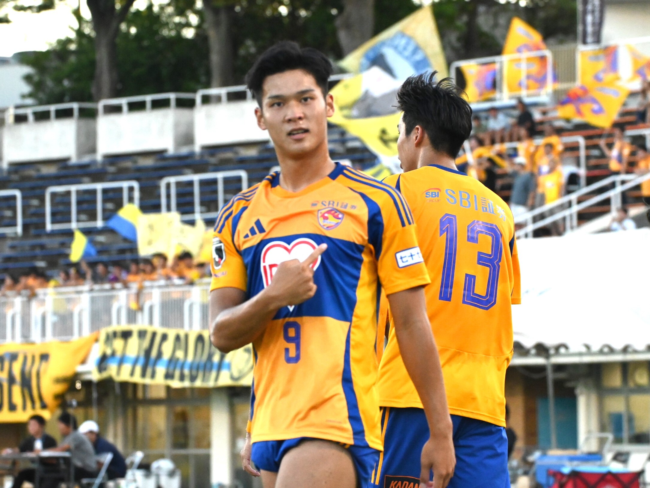 [MOM5179]仙台ユースFW古屋歩夢(3年)_準々決勝出場停止FWの2発!FC多摩先輩後輩対決となる決勝へ（ゲキサカ） - Yahoo!ニュース