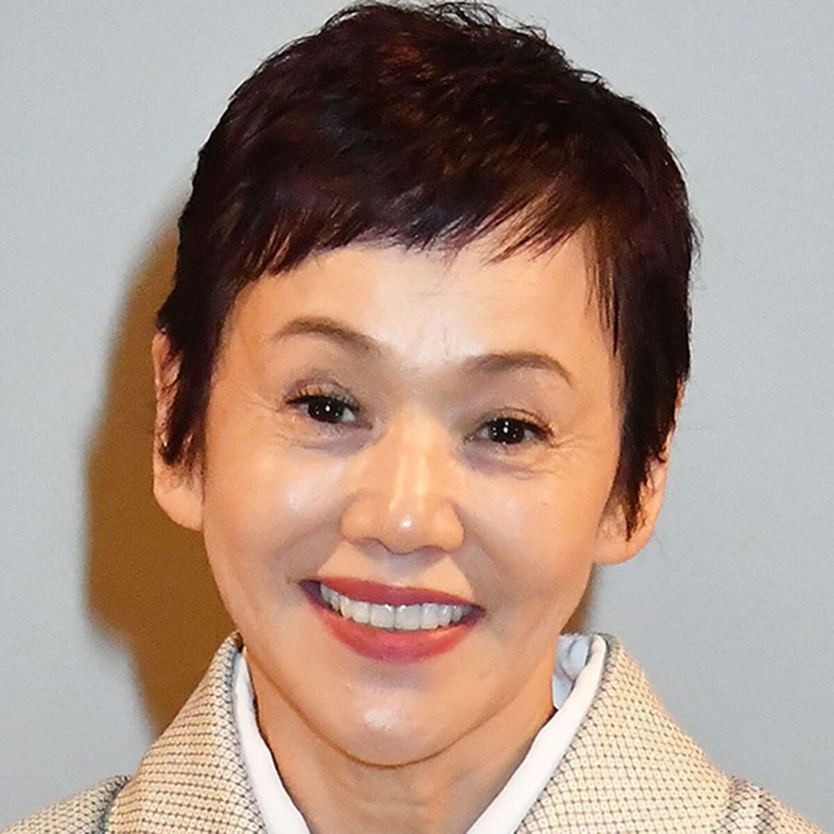 大竹しのぶ、時給1000円で「食器洗い」バイト姿にファン仰天…長男の縁でひと肌脱ぐも収支「プラマイゼロ」の理由（SmartFLASH） - Yahoo!ニュース