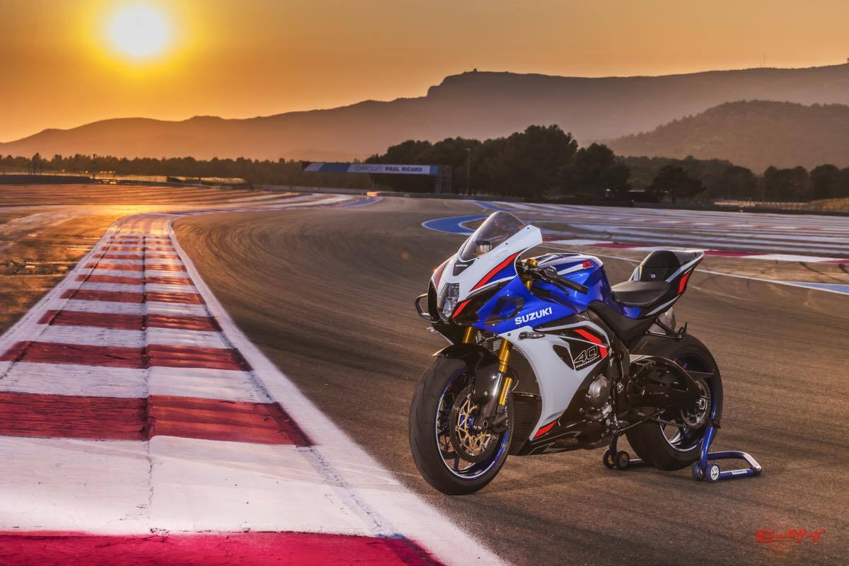 スズキ 新型「GSX-R1000」／「GSX-R1000R」発表。GSX-R40周年記念デザインをまとい2026年より世界各国で販売開始！（モーサイ） - Yahoo!ニュース