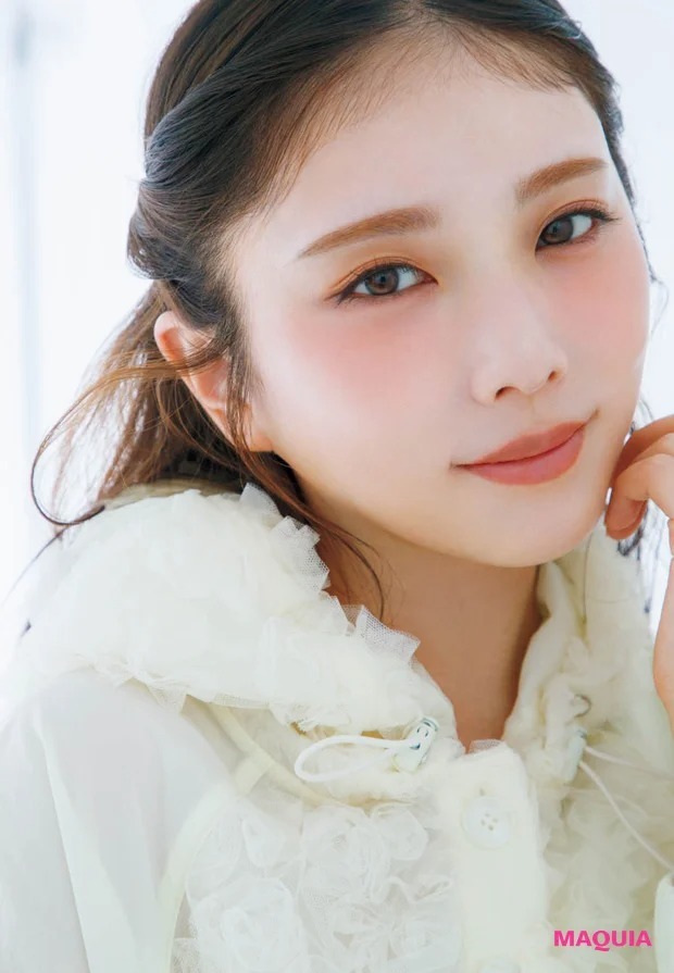 【与田祐希さん】笑顔印象がぐっとUP！ ハッピー感漂う表情はチークが決め手（MAQUIA ONLINE） - Yahoo!ニュース