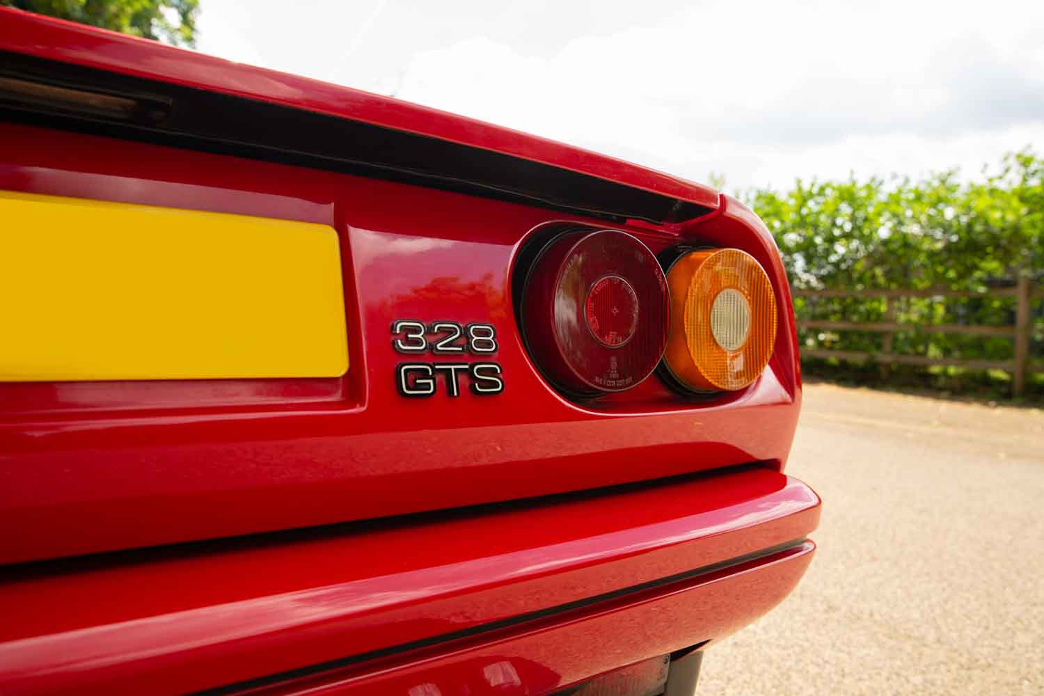 人気高のフェラーリ「328GTS」が“相場割れ”？RMサザビーズの落札結果を読み解く（Auto Messe Web） - Yahoo!ニュース