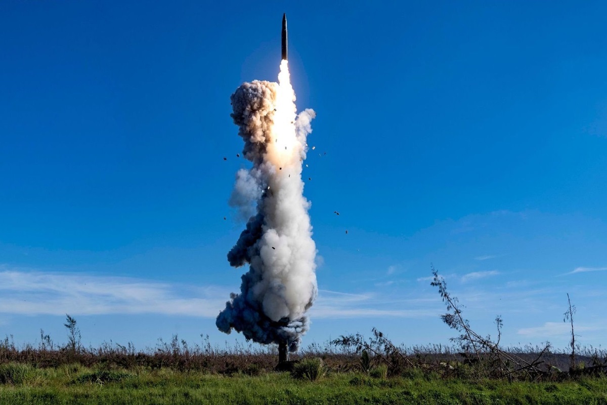 【衝撃映像】ICBM試射、核を搭載する潜水艦、強襲揚陸艦...98周年を迎えた人民解放軍が情報を大盤振る舞い（ニューズウィーク日本版） - Yahoo!ニュース