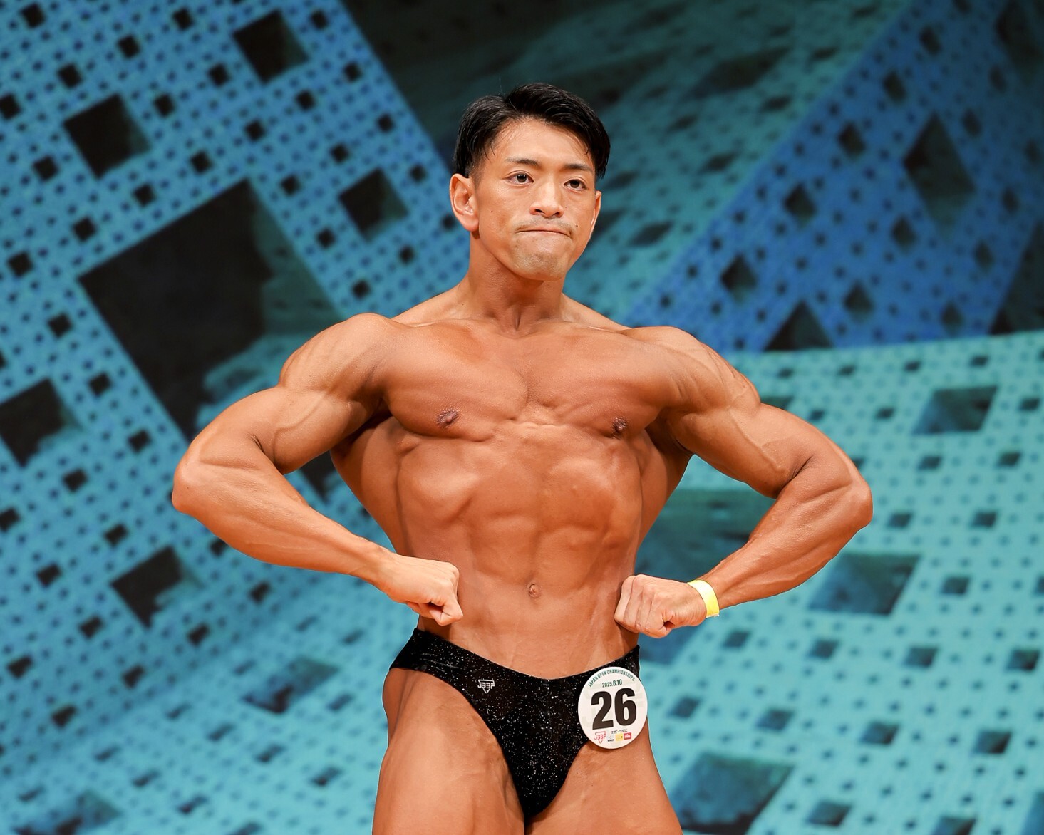 72人の筋肉大渋滞を抜け出したのは“なにわの絞り師” 大激戦制覇は「日々を悔いなく、妥協なく過ごした成果」（VITUP!） - Yahoo!ニュース