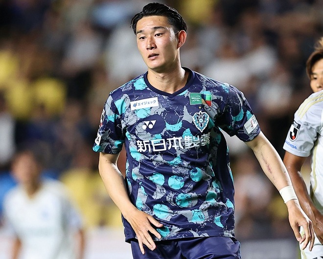 J1福岡の大型DFがJ2徳島へ期限付き移籍！「ずっと悔しい思いをしてきました」（SOCCER DIGEST Web） - Yahoo!ニュース