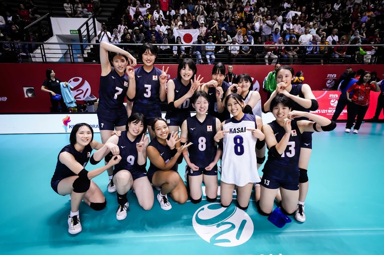 【バレー】U21女子日本代表が世界一へ王手 セッター花岡千聡のトス回しも光りブルガリアにストレート勝ち（月刊バレーボール） - Yahoo!ニュース