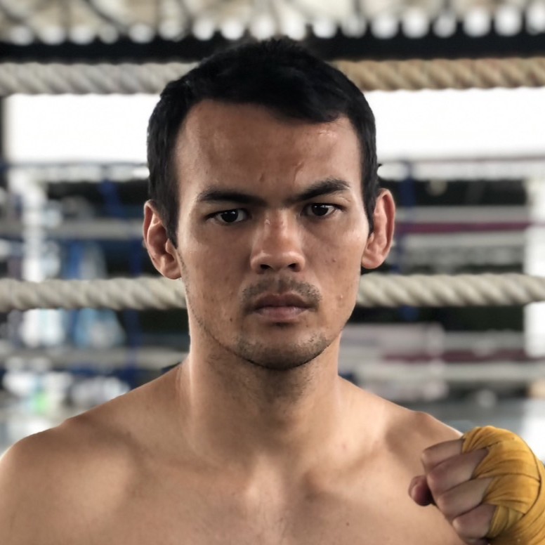 【KNOCK OUT】スーパーレックと2勝1敗のゲーオガンワーン「ボディブロー対策は練習している。軍司選手もきっちり準備しておいてください」（ゴング格闘技） - Yahoo!ニュース