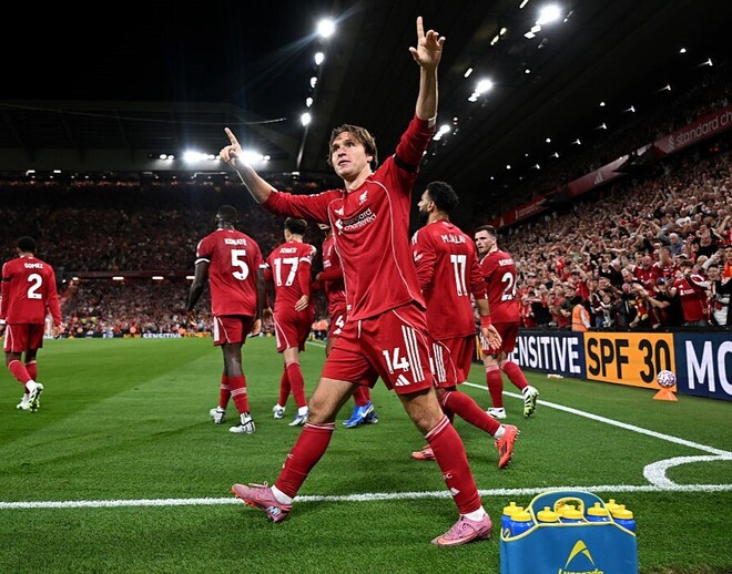 遠藤投入後にまさかの2失点も…王者リバプールがプレミア開幕戦でボーンマスに4－2の劇的勝利！“最後のカード”キエーザが88分に決勝弾、新加入FWエキティケが1G1A（SOCCER DIGEST ...