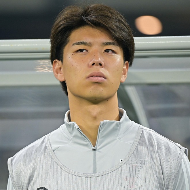 トッテナム高井幸大の背番号が「25」に決定！ ソン・フンミンの「7」は空き番号に（SOCCER DIGEST Web） - Yahoo!ニュース