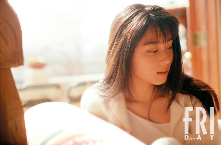 【ZARD35周年YEAR】モノクロ版が出た理由は…今だから話したい写真集秘話と坂井泉水の魅力（FRIDAY） - Yahoo!ニュース