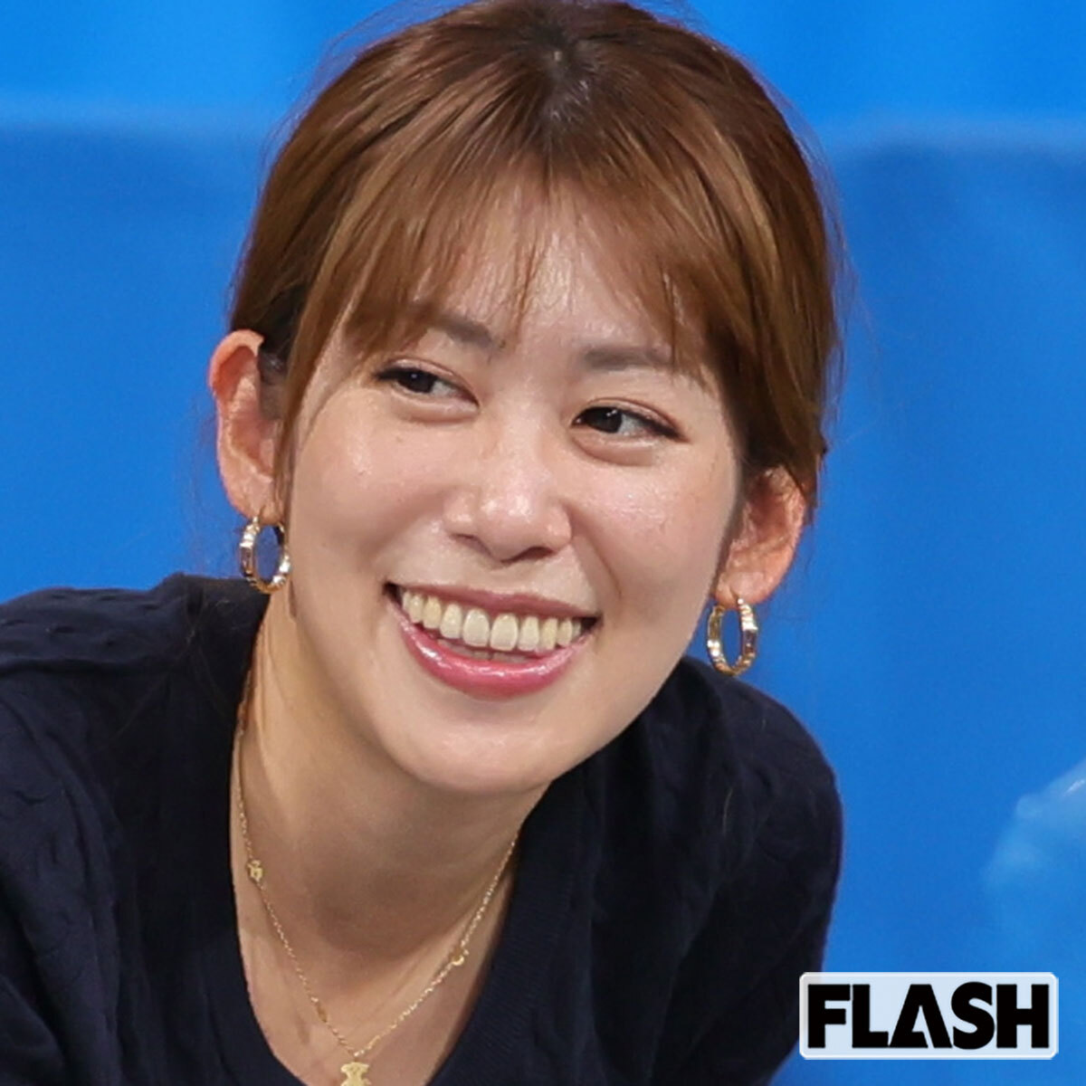 裸に見えた」で注目】元NHK・中川安奈アナ “クネクネ媚び”動画を公開“狙いすぎ”な姿勢に分かれる賛否（SmartFLASH） - Yahoo!ニュース