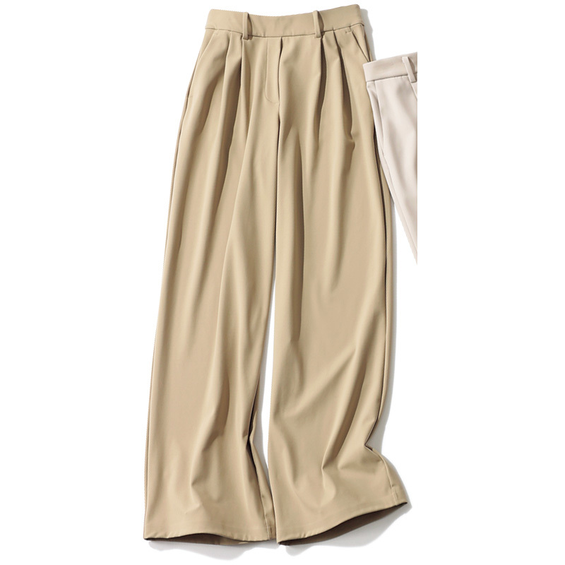 残暑もフル稼働！毎日洗える【キレイめパンツ3選】口コミで人気なのは？｜VERY（magacol） - Yahoo!ニュース