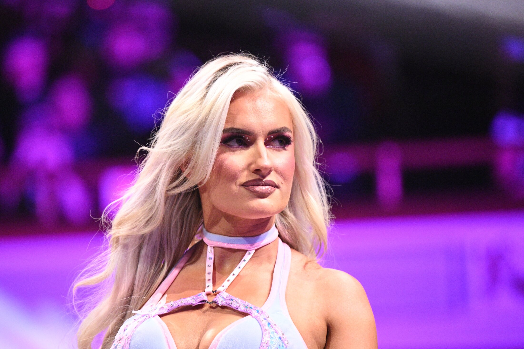 「テクニックもすごい」美女レスラー、相手を“首から落とす”キレッキレ大技にファン熱狂「容赦ない」（ABEMA TIMES） - Yahoo!ニュース