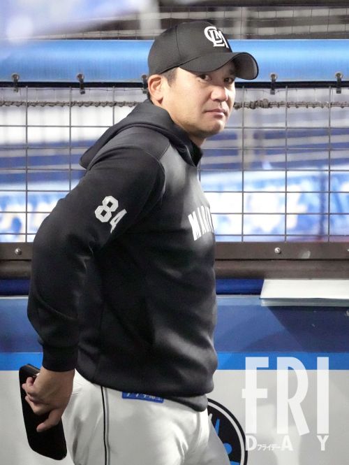 ロッテの「新監督候補」に黒木知宏コーチが急浮上……！ ジョニー父娘で”セット売り”画策か（FRIDAY） - Yahoo!ニュース