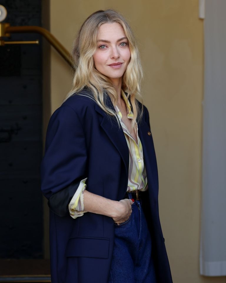 “かぶり”どころじゃない！アマンダ・セイフライド、ジュリア・ロバーツのスタイリングを完全コピー（ELLEgirl） - Yahoo!ニュース