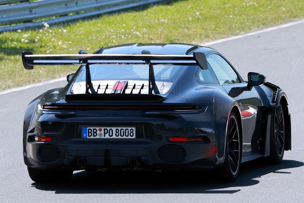【スクープ】ついに復活！ 911最強グレード「GT2 RS」は空力も価格も異次元？ ニュルで捉えた次世代フラッグシップの画像多数（carview！） - Yahoo!ニュース
