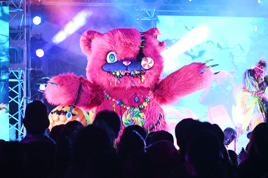 USJ発・人気「ハミクマ」の新キャラお披露目、予想外ボイスに「まじか...」と観客どよめき（Lmaga.jp） - Yahoo!ニュース