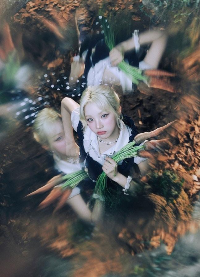 i-dle ウギ、1stシングル「Motivation」フォトブックイメージプレビュー公開（Kstyle） - Yahoo!ニュース