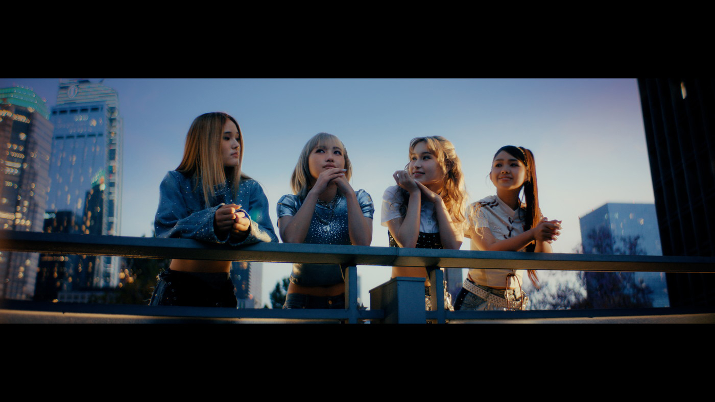 YOSHIKIが監督＆豪華ハリウッド俳優が出演！美麗-Bi-ray-「Butterfly」ストーリーバージョンのMV公開（THE FIRST TIMES） - Yahoo!ニュース