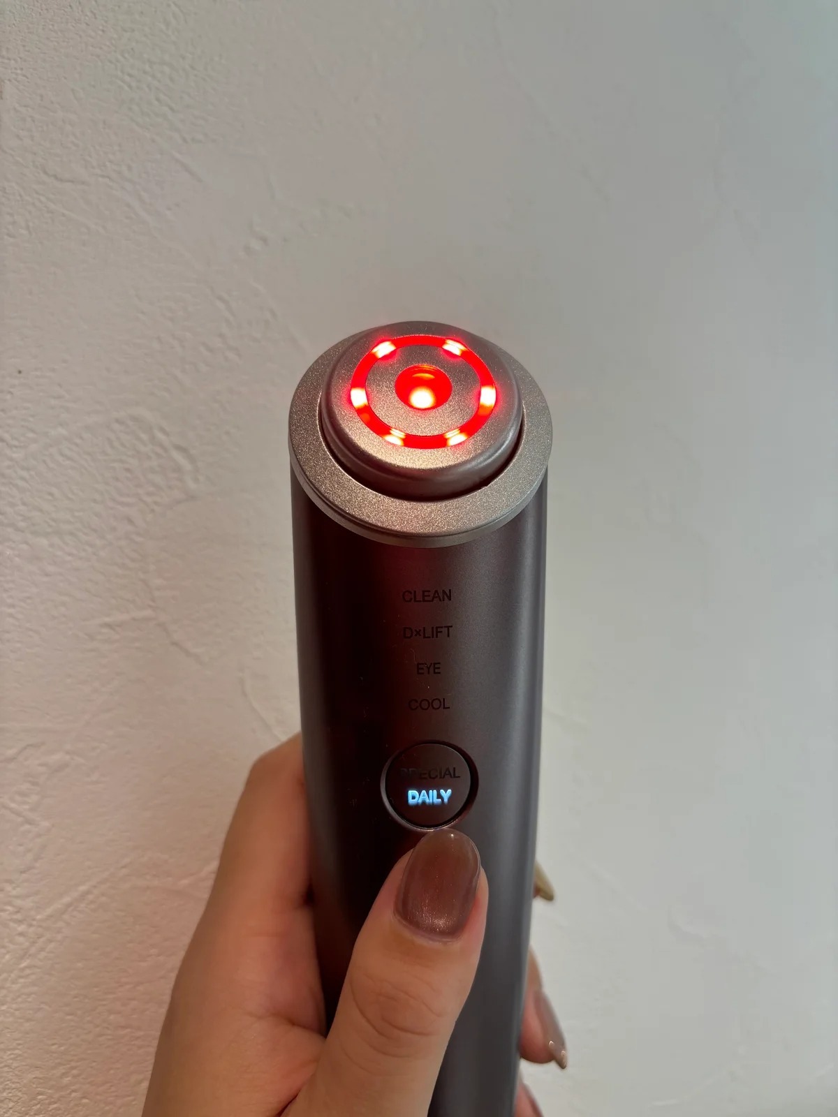 【ヤーマン】話題の最新美顔器「フォトプラス ディープリフト」1ヶ月使用中です！（SPUR） - Yahoo!ニュース