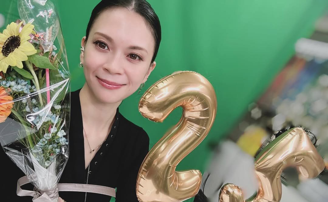 小柳ゆき「筋トレで汗だく、古代史にもハマってる」あなたのキスより神社を数えている「ひとりぼっちな今が充実」（CHANTO WEB） - Yahoo!ニュース